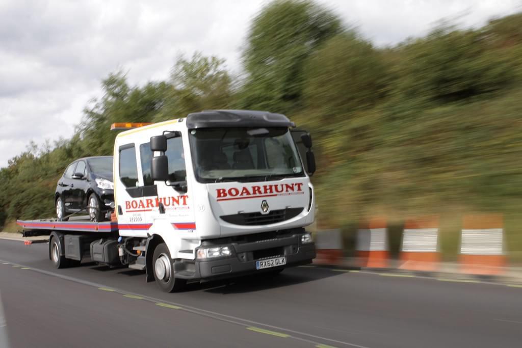 24/7 Roadside Assistance | Fast Car Recovery at the Best Price.